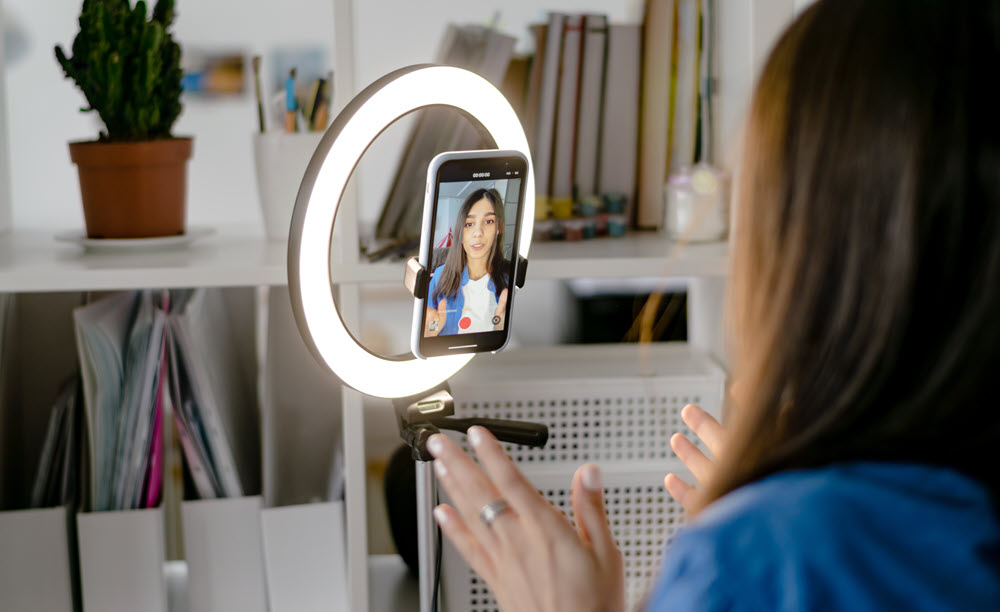 What’s the Difference Between Creators and Influencers? - WSJ