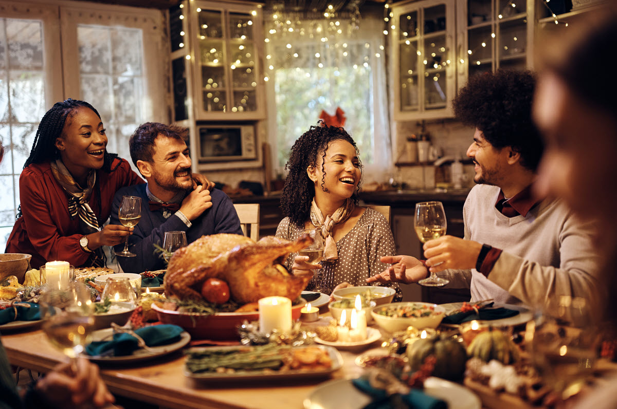 Holiday Shopping Trends: Consumers Prioritize Experiences, Seek Deals - WSJ