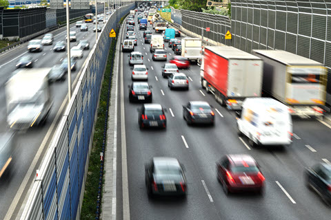 Consumer Trends in the Automotive Industry: A Snapshot in 4 Charts - WSJ